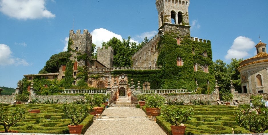 Castelo de Celsa que fica na Toscana na Itália - Como Alugar - Noiva ...