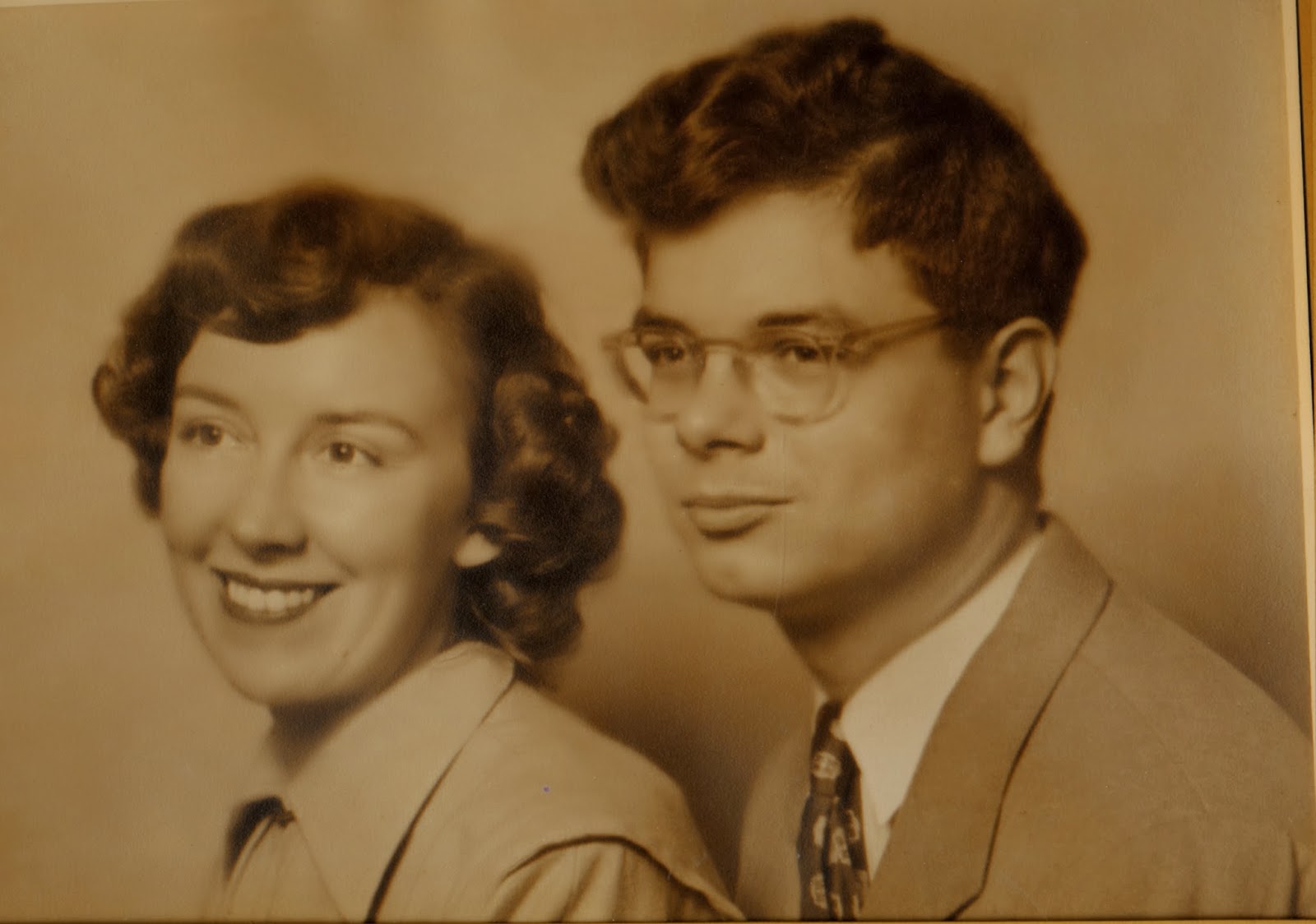 Lois Arlene McConnell Randall, 1921-2013 Lois Arlene McConnell Randall, 1921-2013
