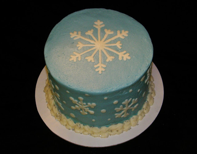Mrs. Lydia's Kitchen: Snowflake Smash Cake