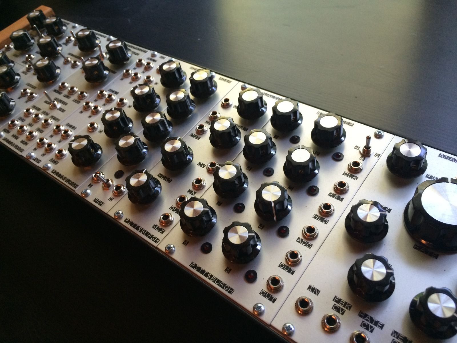 MATRIXSYNTH: Pittsburgh Modular Cell [90] Foundation Desktop Expander ...