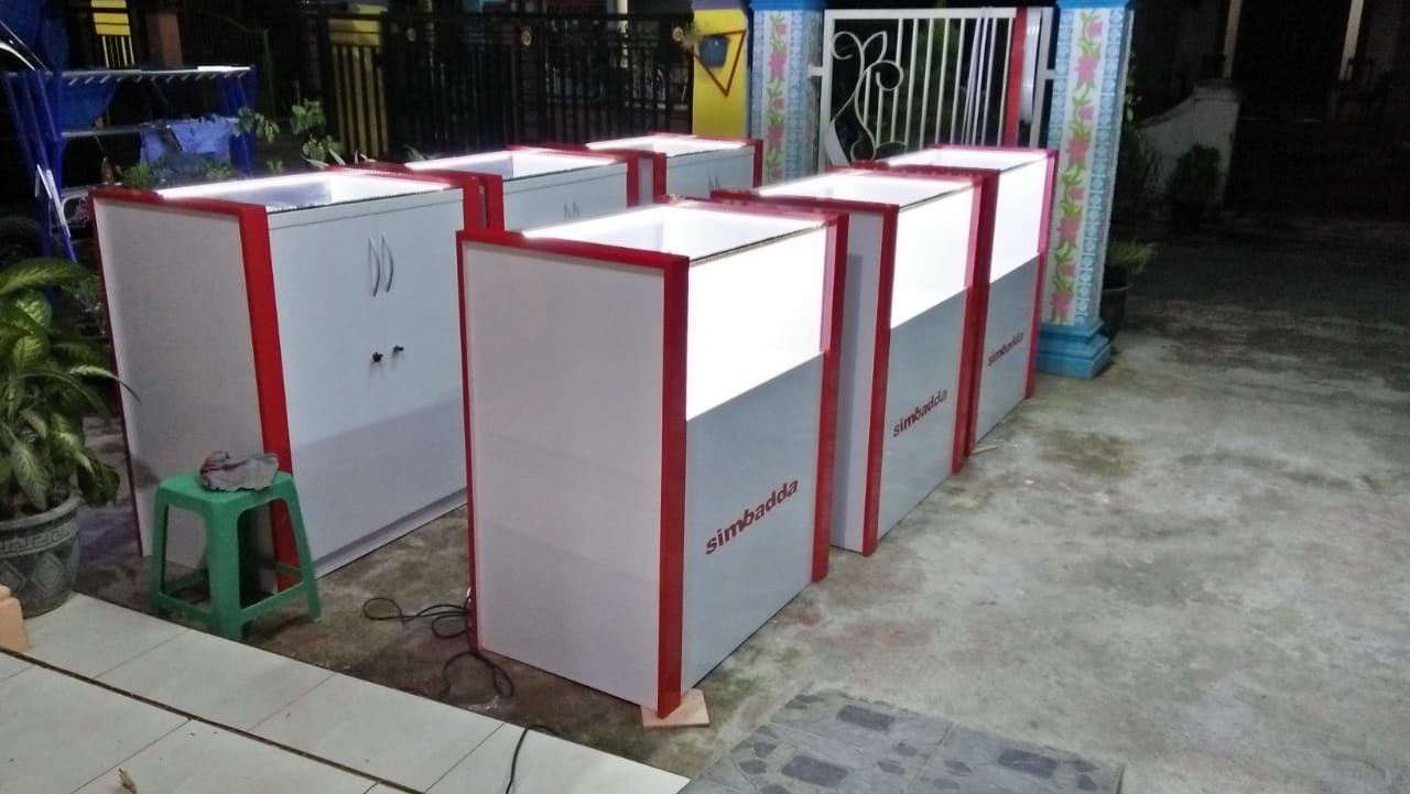 Jasa Pembuatan Lemari Display /Booth /Papan Nama /Rak /Shop Signage ...