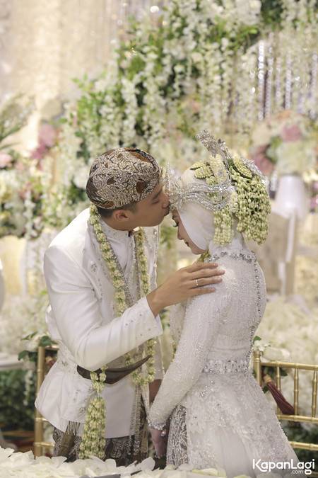 Foto Akad Nikah Melody JKT 48 - Hanif Fathoni, Haru Bahagia - MG Needless 1