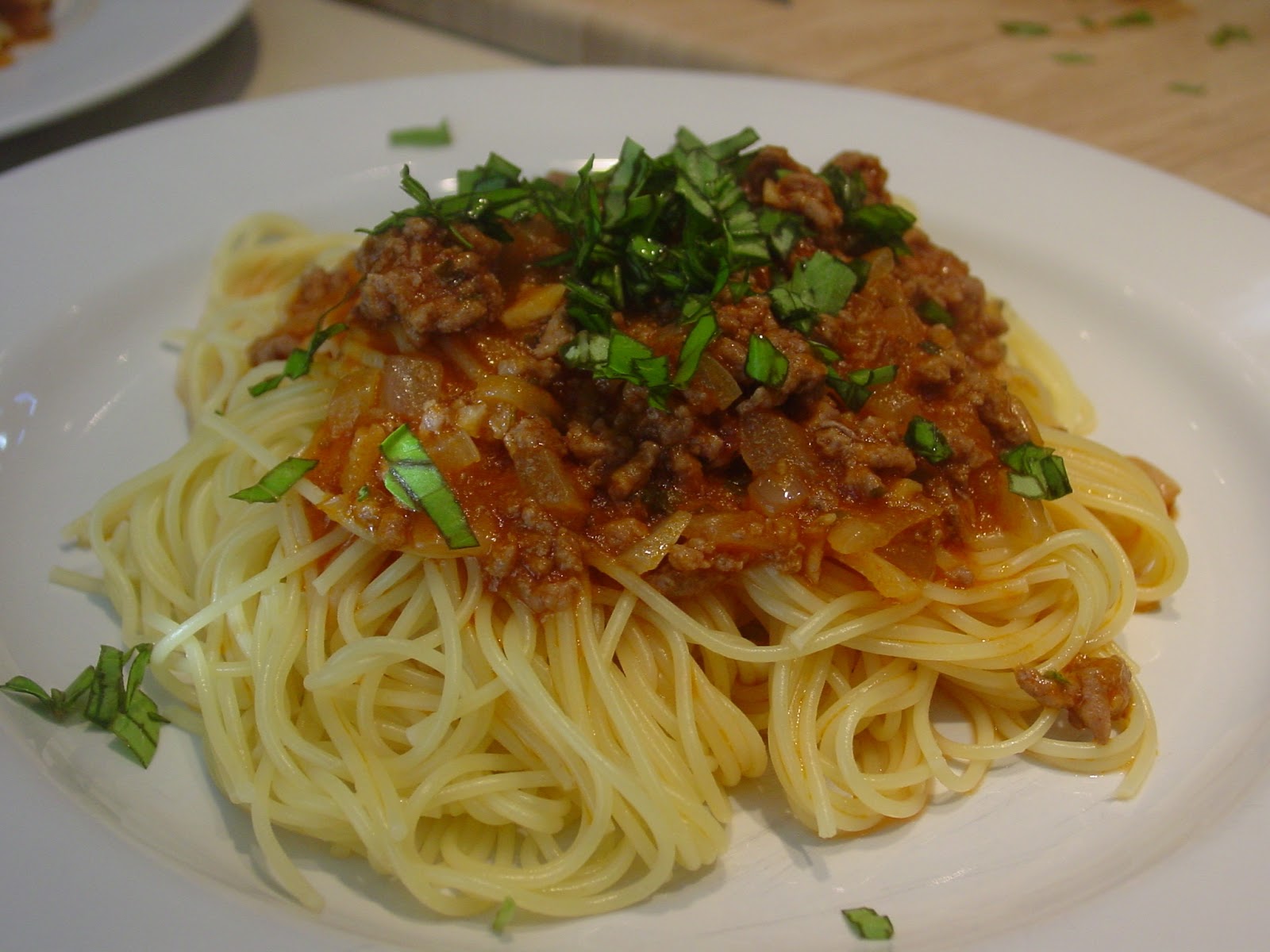 The Dirty Floor: Garlic Bolognese Ghetti