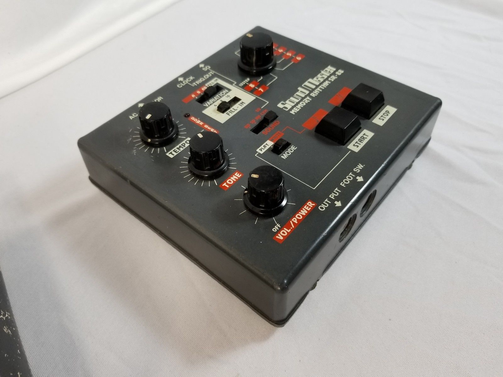 MATRIXSYNTH: Rare SOUNDMASTER MEMORY RHYTHM SR-88 Analog Drum Synth w ...