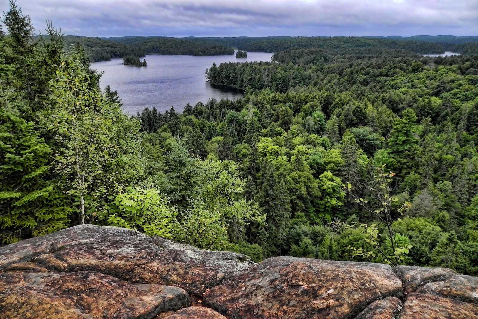 Hiking in Ontario: Track and Tower - Algonquin Provincial Park