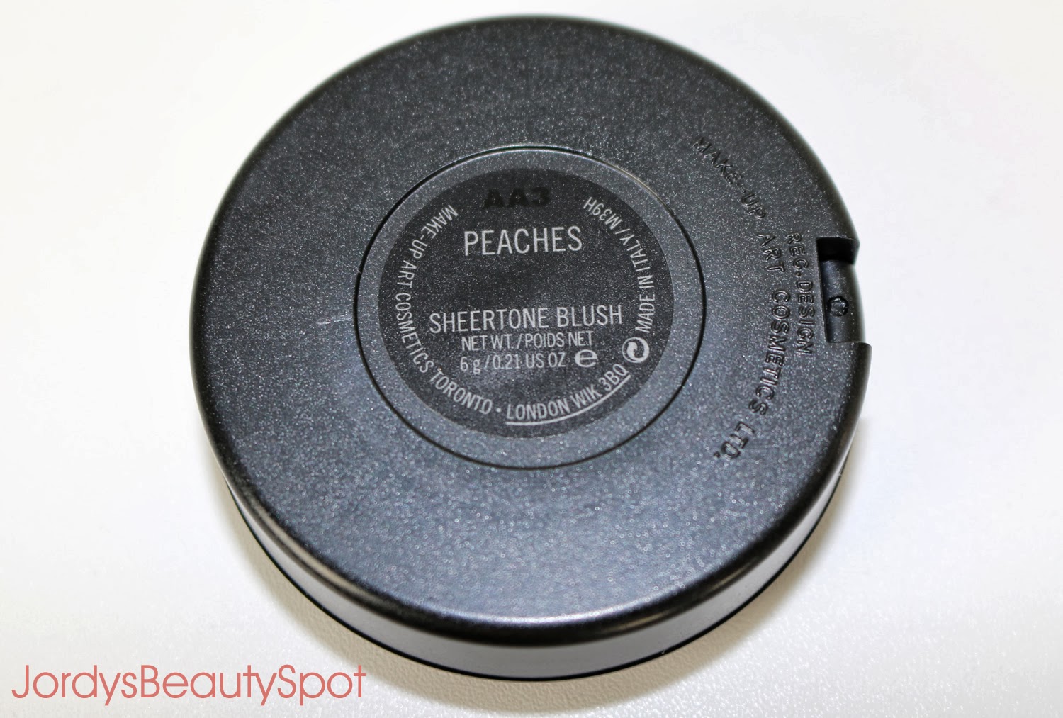 Jordy's Beauty Spot: REVIEW: MAC PEACHES BLUSH