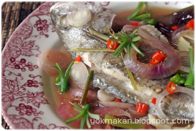 Ikan Gerut / Gerut-Gerut Kukus Masam Manis - Yok Makan!