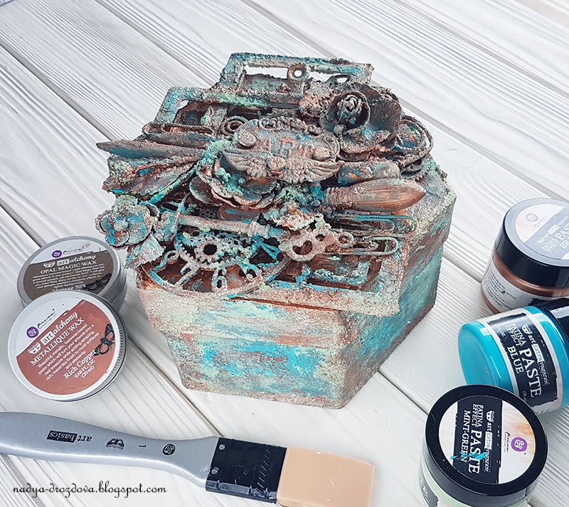 Mixed Media Place: Altered mixed-media box by Nadya
