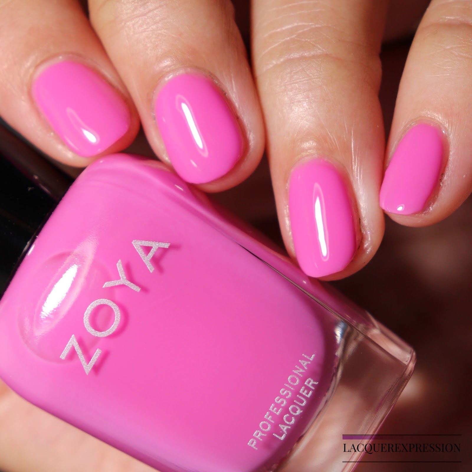 Mainstream Swatch and Review - Zoya Kisses Collection - LacquerExpression