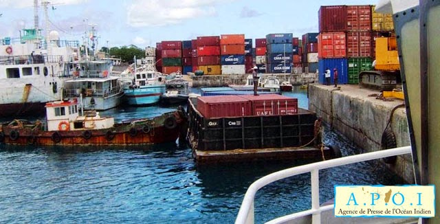 L’UE mobilise 17M€ pour la modernisation du port de Moroni ...