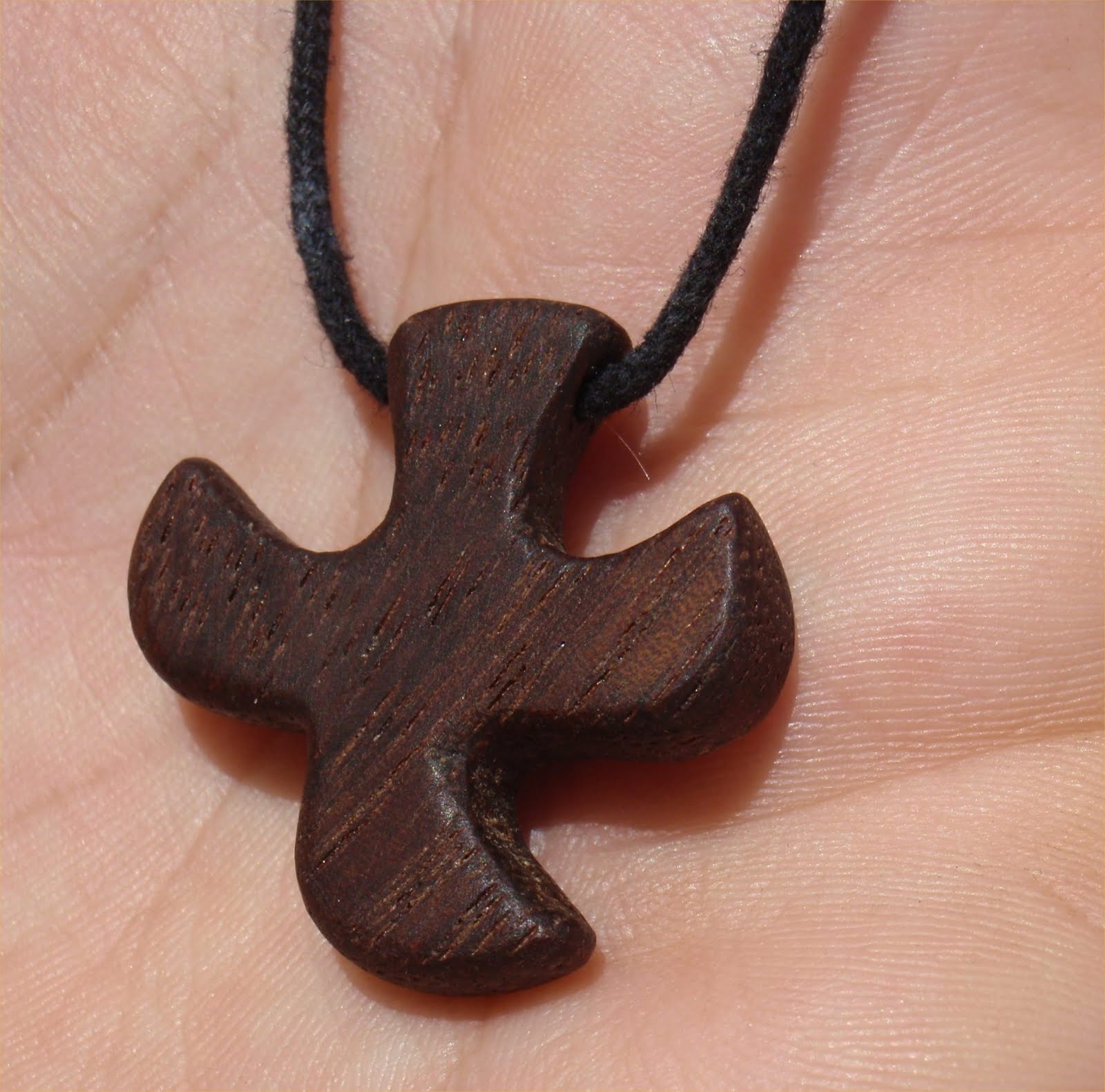 Colgante cruz de Taizé