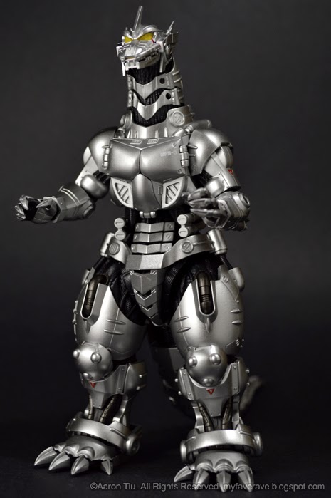 The Rave Corner: S.H. MonsterArts MFS-3 (Kiryu) Review