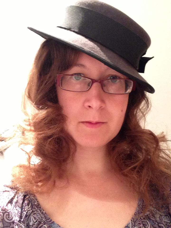 Vintage Sally: The eternal quest for curls: product review 'Stay Set ...