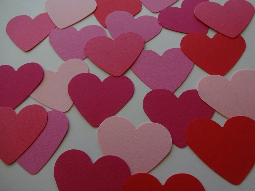 invitatii handmade carmendana: Etichete inimi