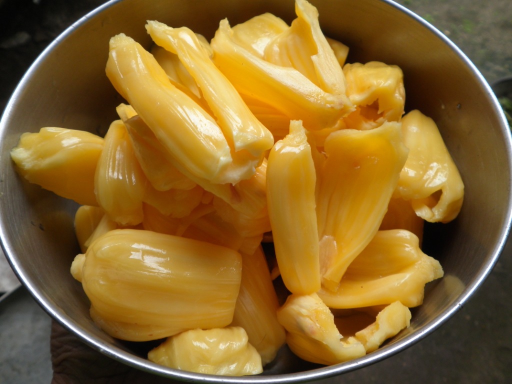 everything's herbed.....: Minatamis na Langka (sweetened jackfruit)