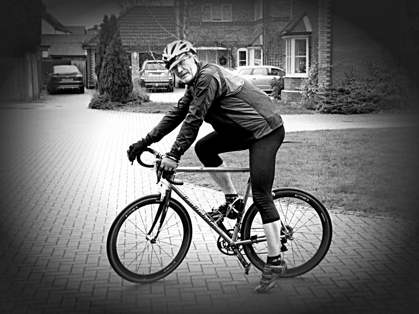 Beds Cyclist: December 2012