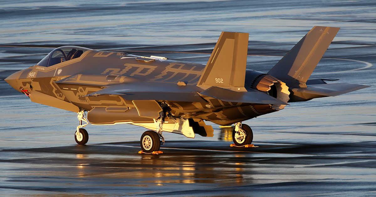 WARFARE Blog: LOCKHEED MARTIN F-35 LIGHTNING II. Um caça para todas as ...