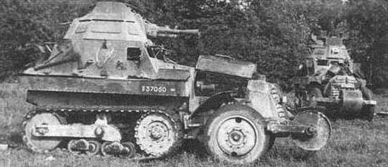 Armour force / Panssaroitu voima : AMC Schneider P16 Half-Track