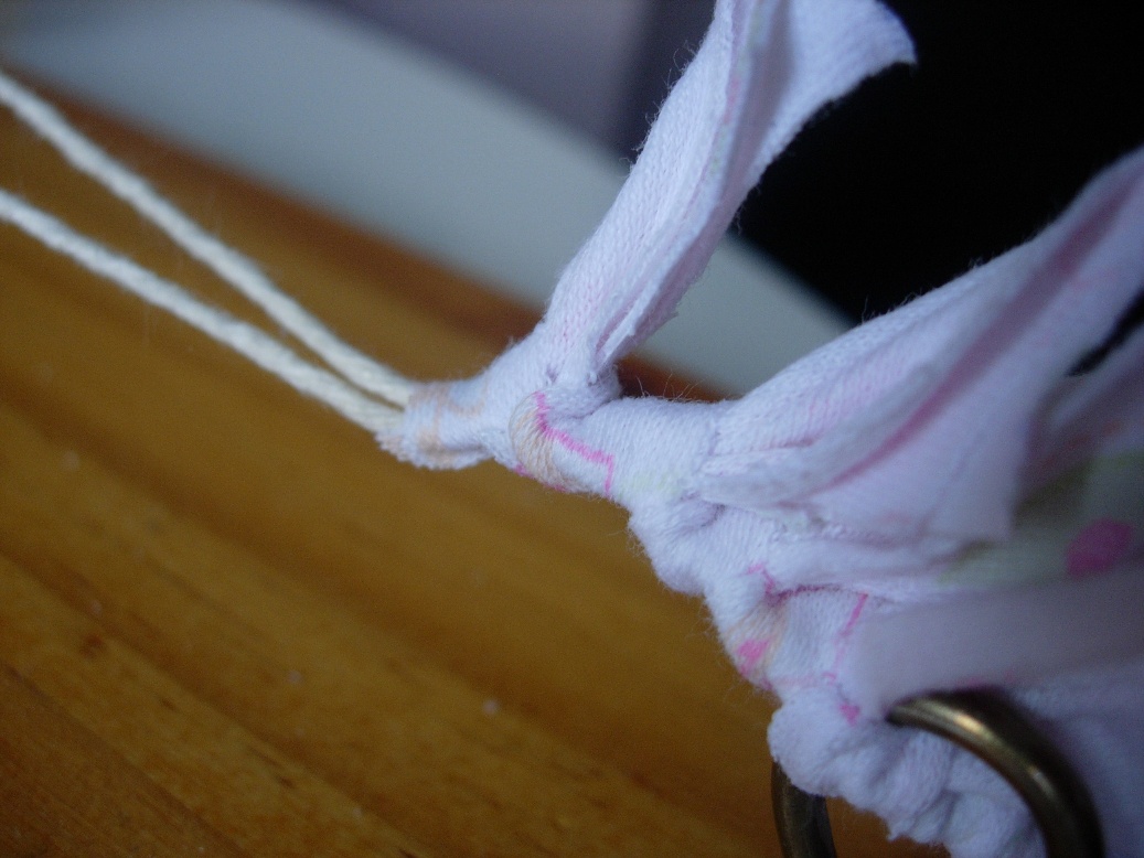 Boxoftrix: Two String Rag Rug Loom