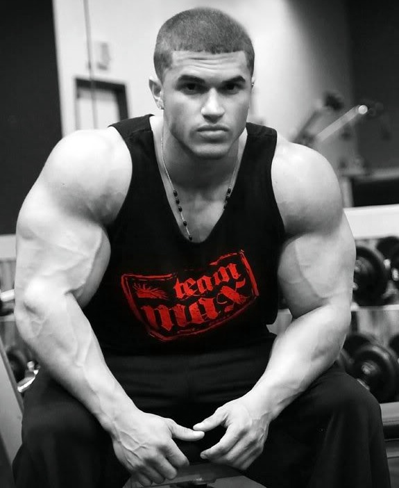 DAVID DUST: Featured Bodybuilder - Raciel Castro