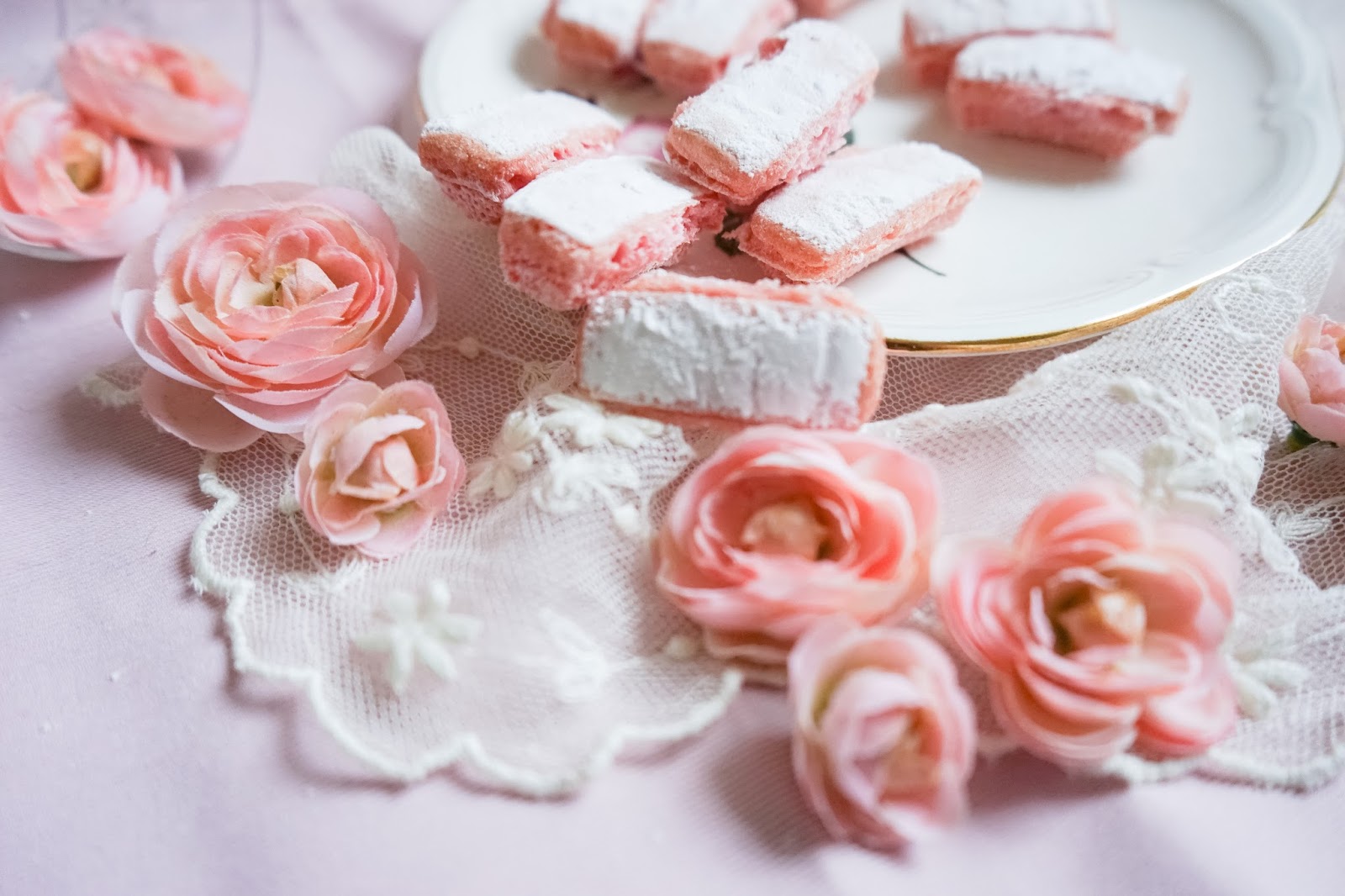 La recette des biscuits roses de Reims | Jesus Marie Barbès - Blog mode ...