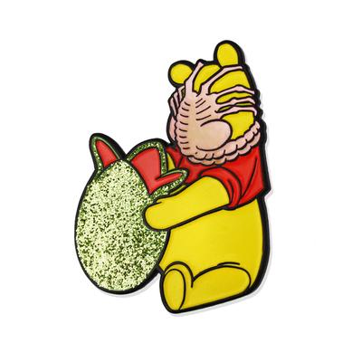 JIMSMASH ! ! !: ALIEN VS POOH ENAMEL PIN