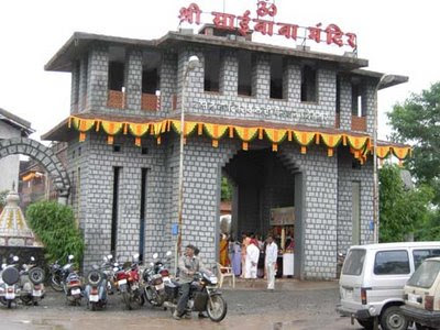 Shirdi Sai Baba Live Darshan: Shirdi Temple Complex - Places to visit ...