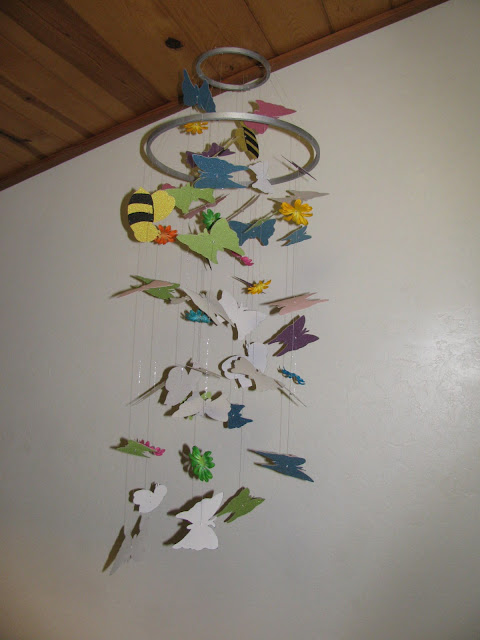 Living Life as Mrs. King: Bug-Themed Nursery Wall Hangings and Mobile