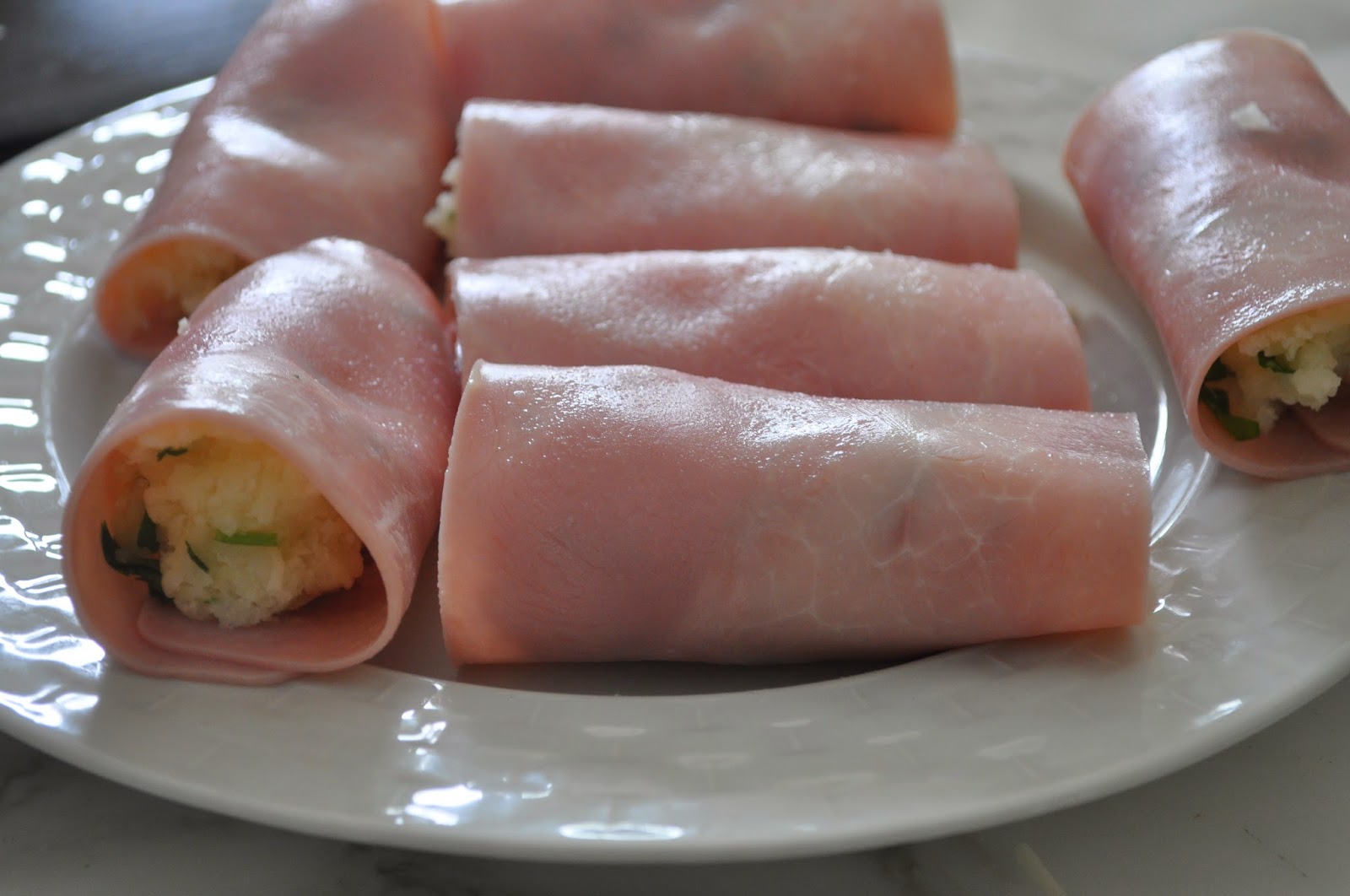 Cooking with Manuela: Easy Ham, Cheese and Mashed Potatoes Rolls Recipe