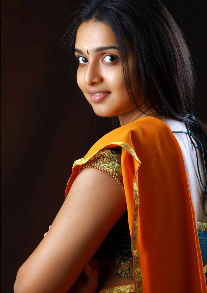 Deepthi Photo Gallery - Wallwoods
