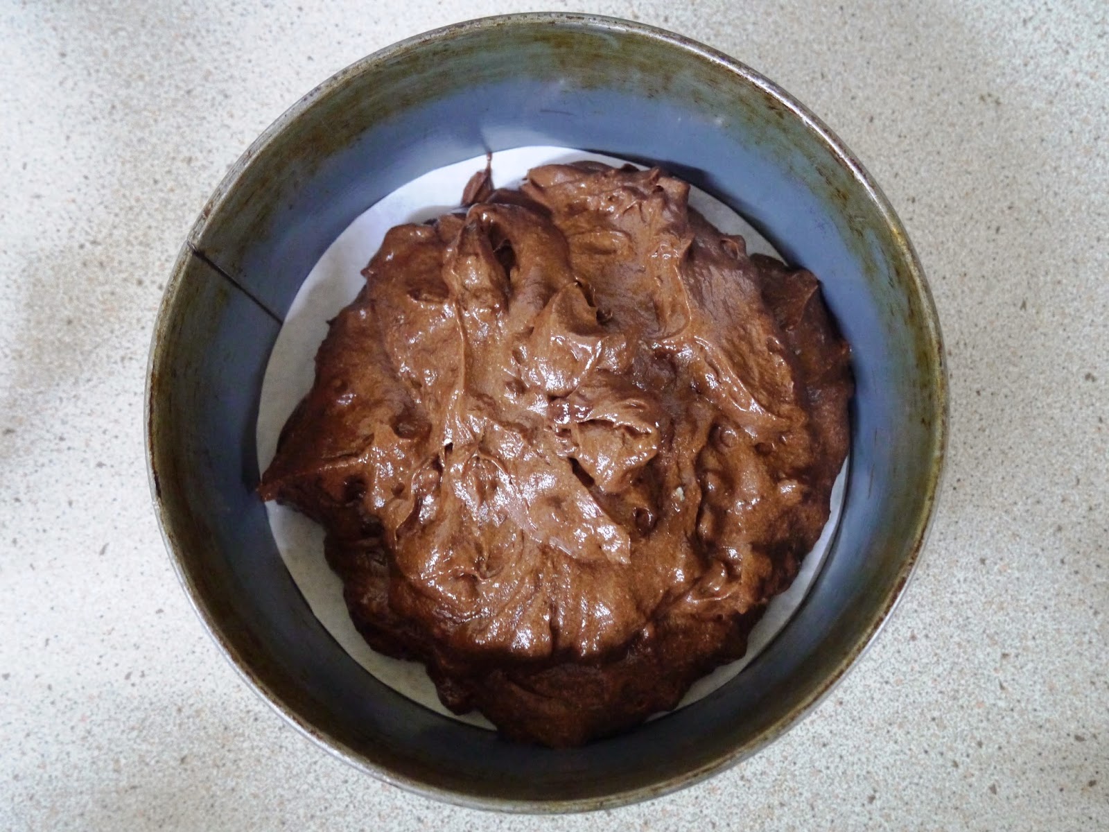 This Muslim Girl Bakes: Double Chocolate Flourless Cake with Vanilla Cream