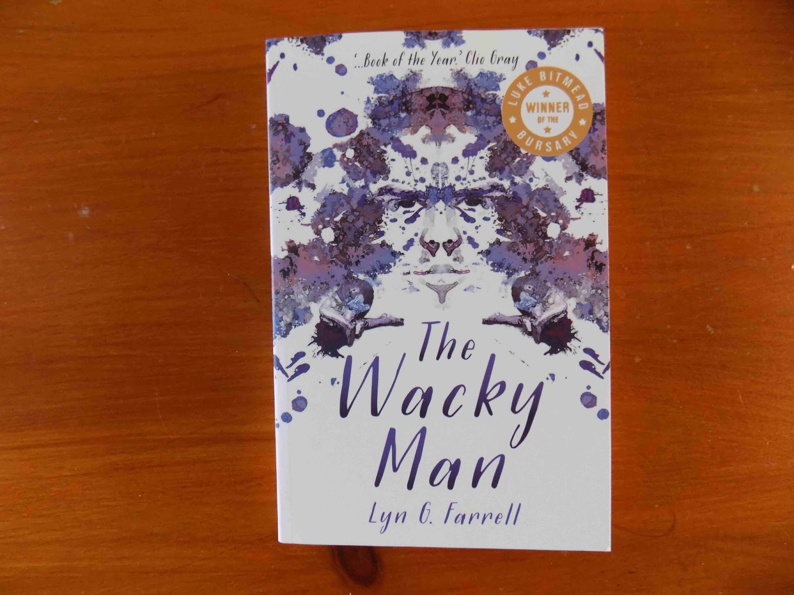 Madhouse Family Reviews: Book review : The Wacky Man - Lyn G Farrell