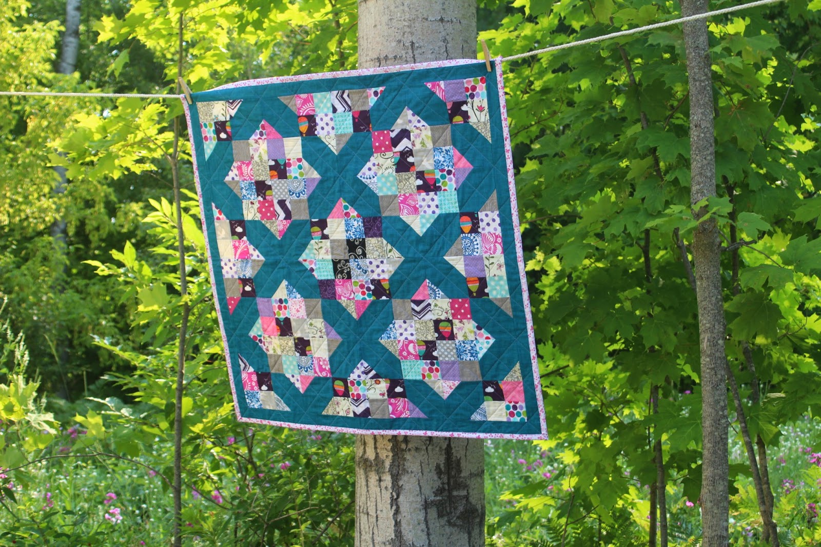 It's Maggie Made: The Arkansas Scrappy Crossroads Quilt