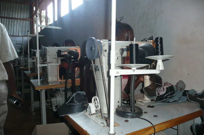 HABARI MIFUGO NA UVUVI: ZIARA YA WAZIRI KIWANDA CHA NGOZI HIMO ...