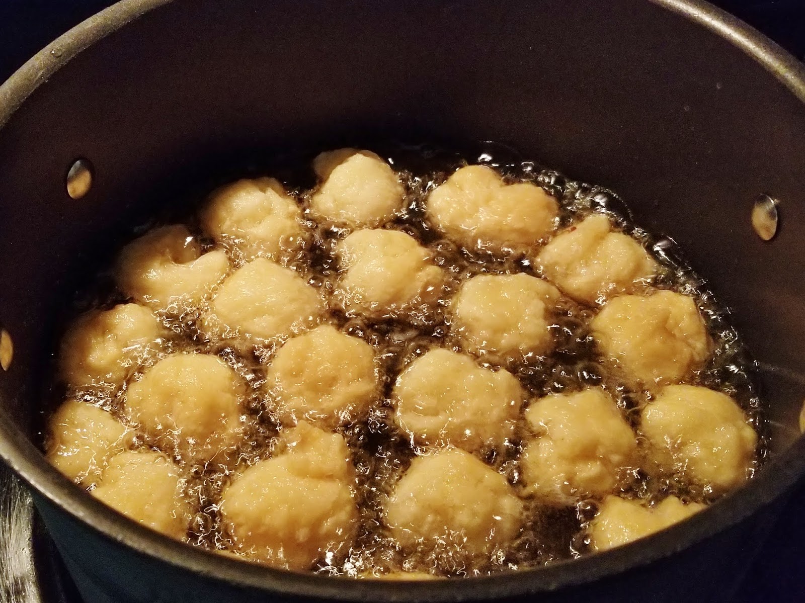 Temporary Waffle: Yeast Free Fried Dough Balls (Wannabe Donut Holes)