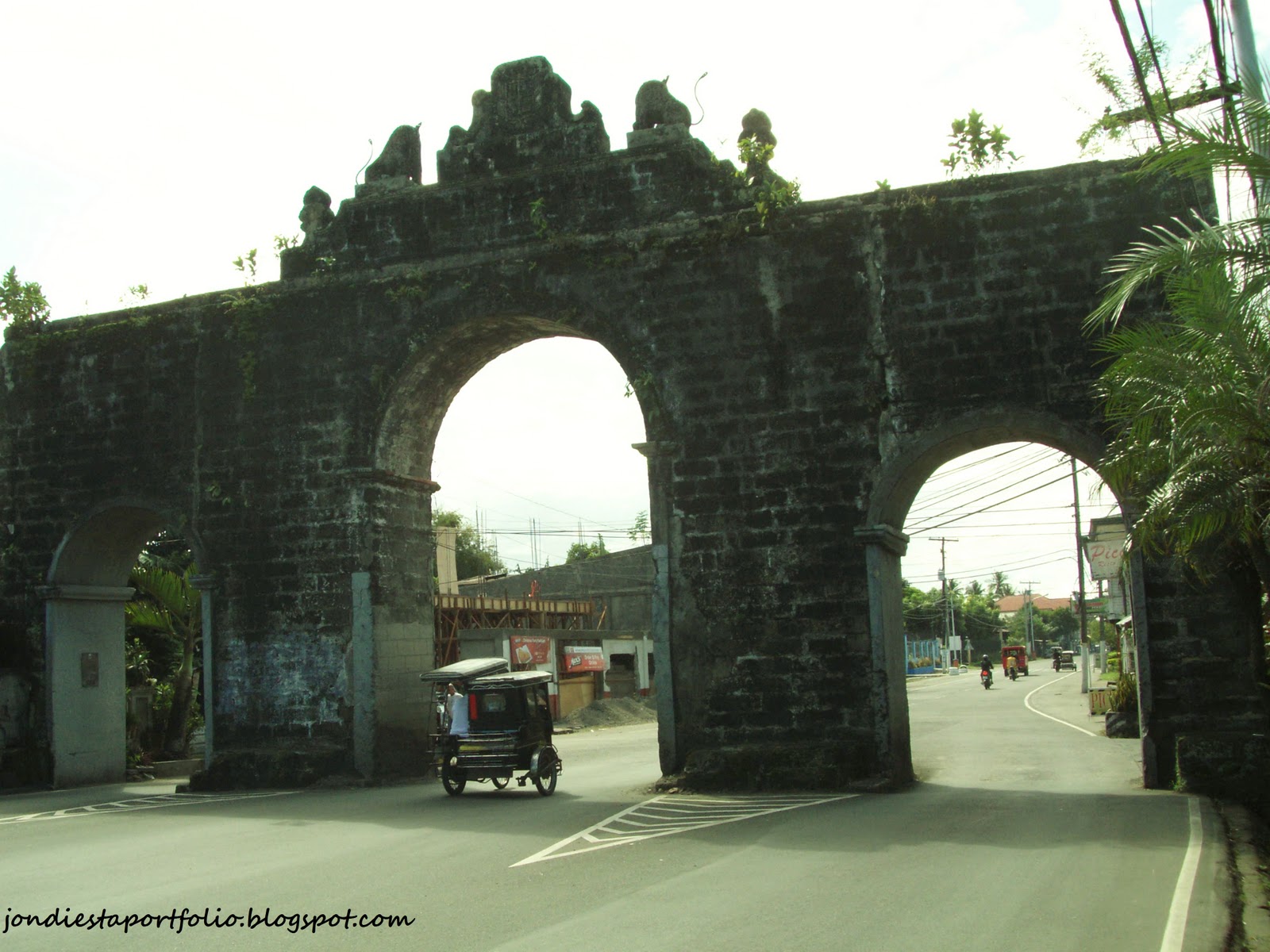 Perspectives in White Scratch Papers: Navigating Laguna Loop: A Journey ...
