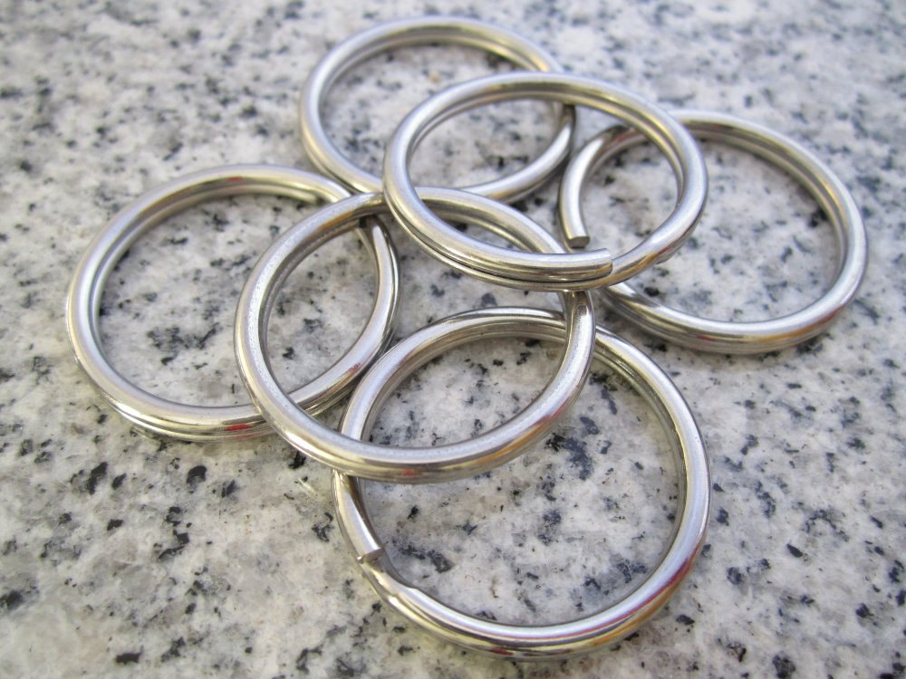 Stainless steel keyrings
