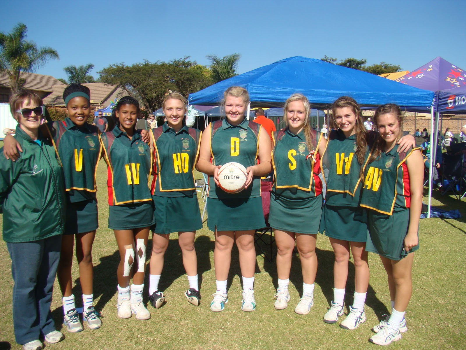 D12 Netball / D12 Netbal