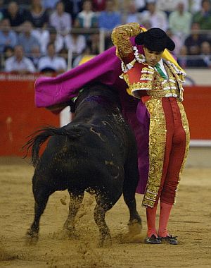 Grupo Teatral EAVA Fênix: O Universo dos toureiros