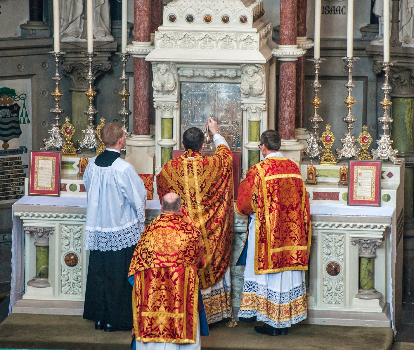 The Traditional Latin Mass in Lincolnshire : LMS York Pilgrimage St ...