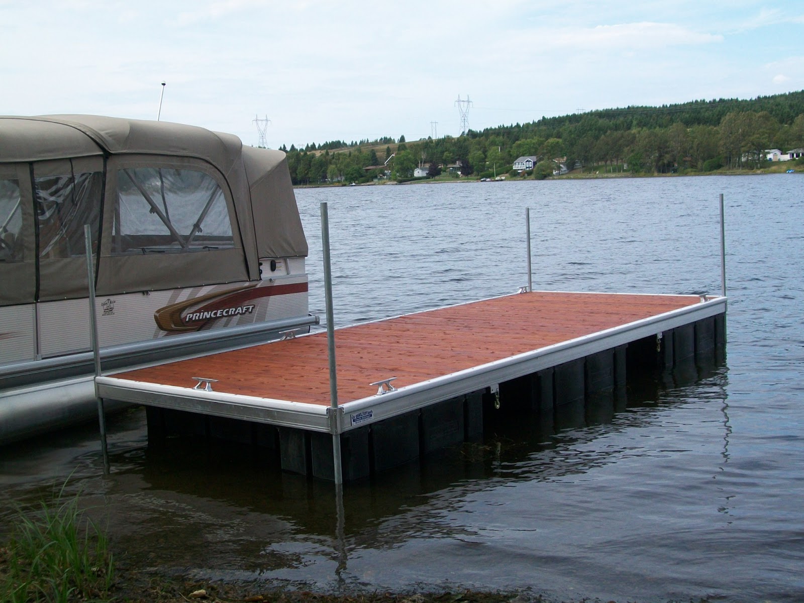 Quais Flottants Écologiques Claude Bélanger Ste-Luce: Quai Flottant ...