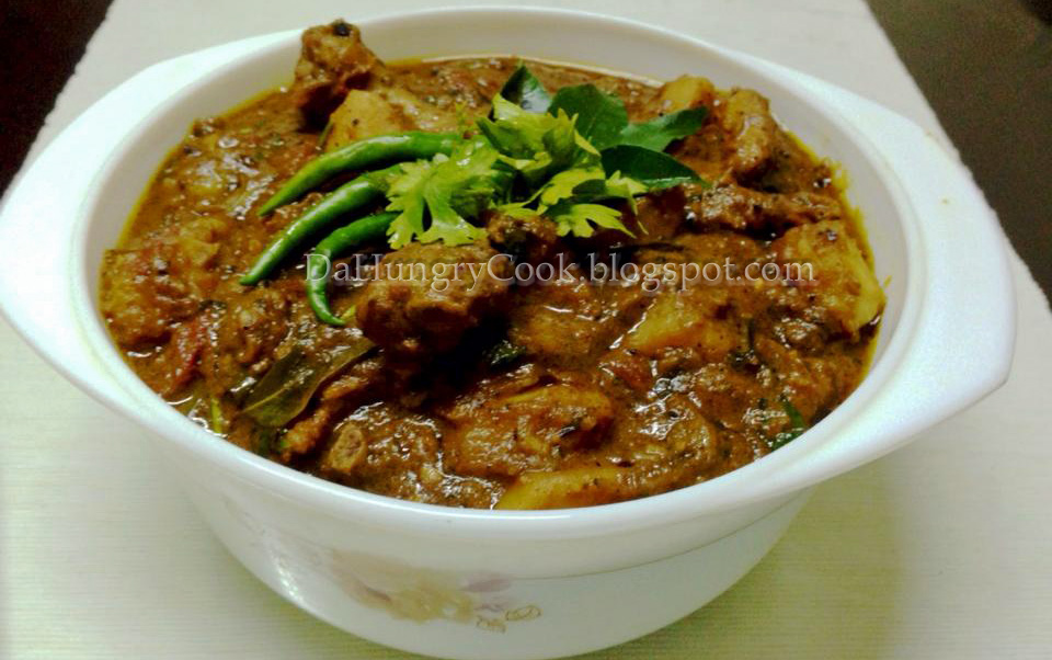 The Hungry Cook: Murghi Aloo Curry (Chicken Potatoes Curry)