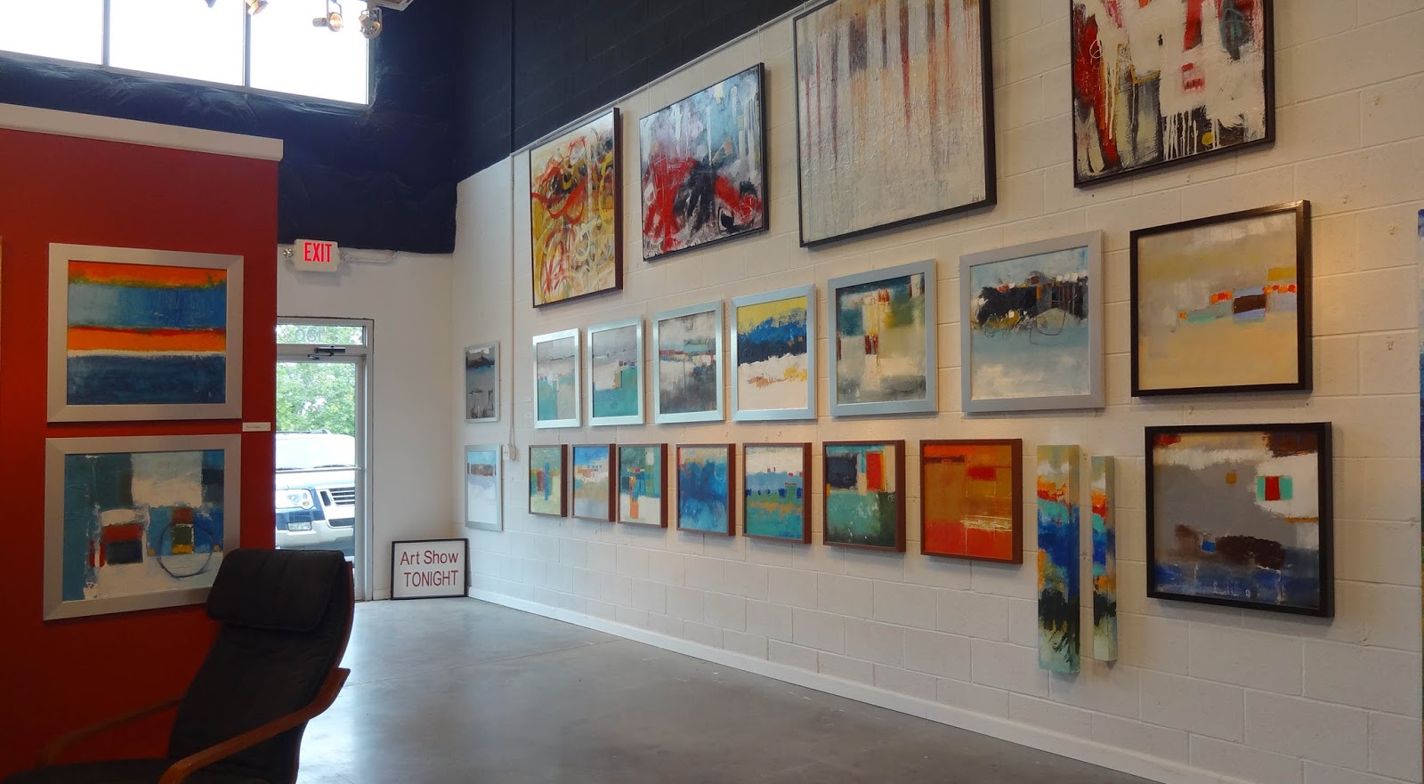 Nelligan Gallery: Recent photos of the interior of the Ashburn Gallery