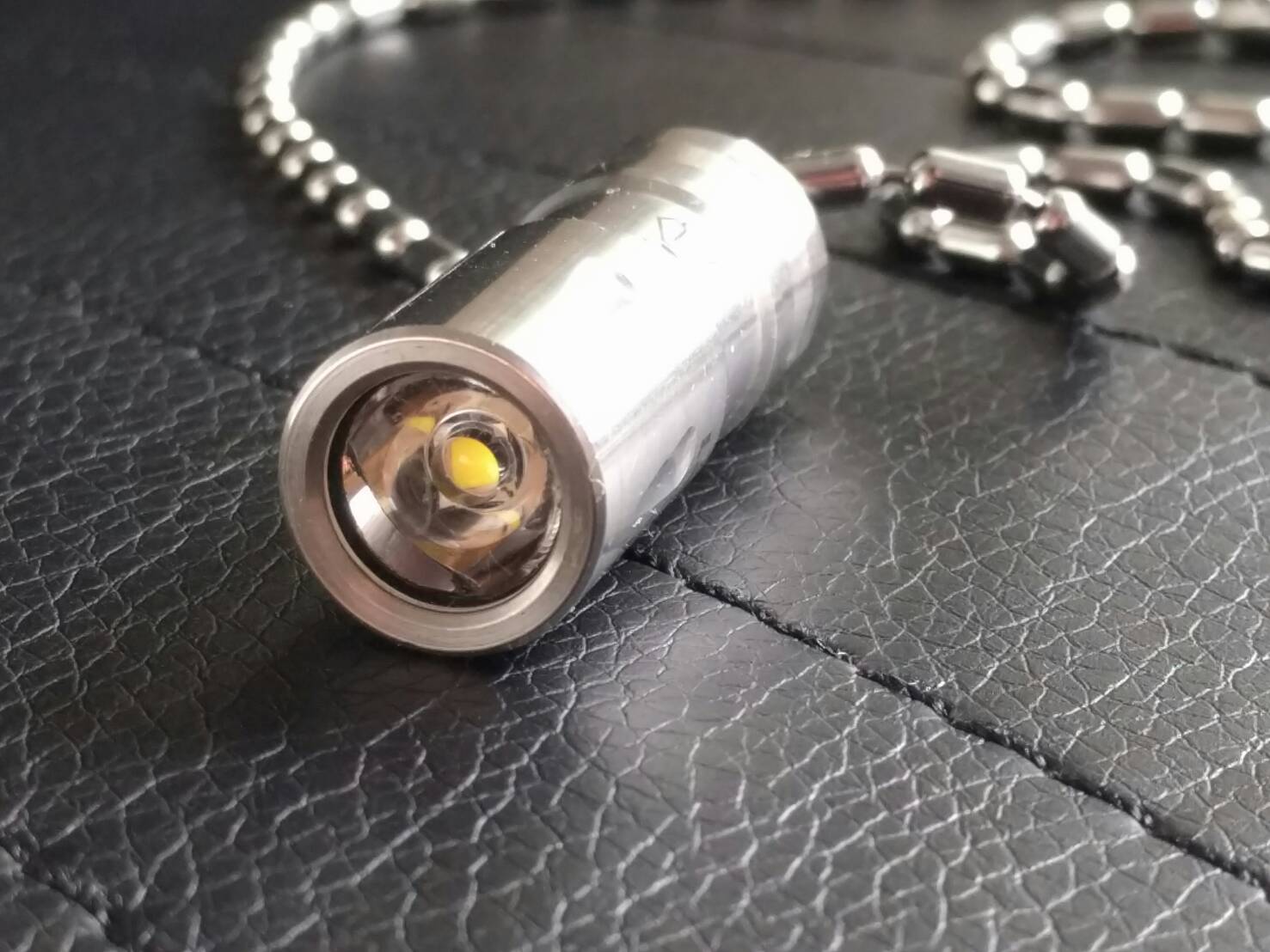 Best Flashlights Choices: Best Micro Flashlight, Super Deal - $20 Only!