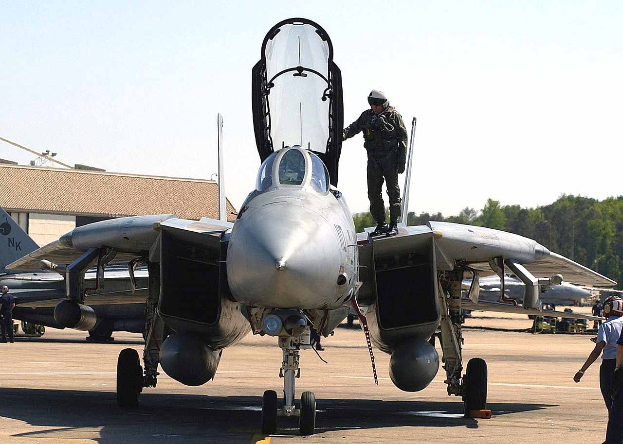 nhungdoicanh: Grumman F-14D Super Tomcat