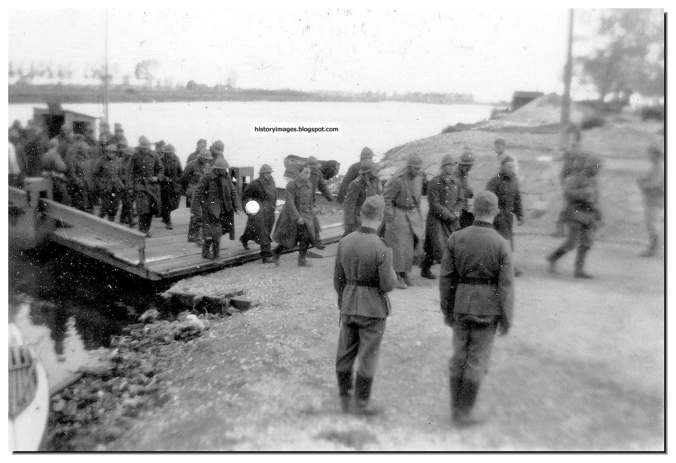 HISTORY IN IMAGES: Pictures Of War, History , WW2: October 2011