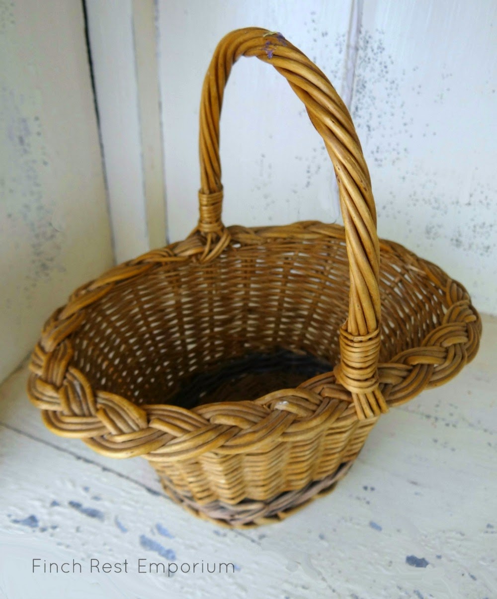 The Nest at Finch Rest: Easter and Spring at the Emporium!