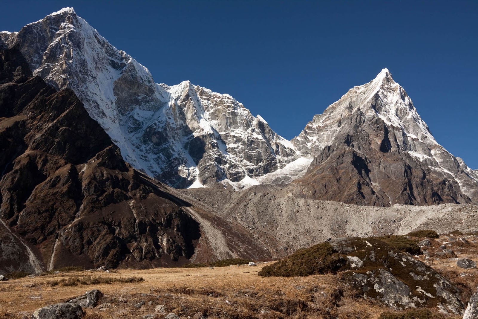 Phoebettmh Travel: (Nepal) – Mustang Trekking