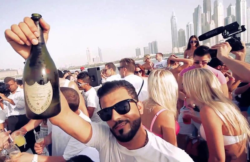 5 Money Crazy Party Cities You Must Visit Before You Die - GREEN BEANS