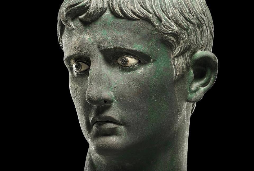 Men portraits : The Meroe Head - The head of Augustus